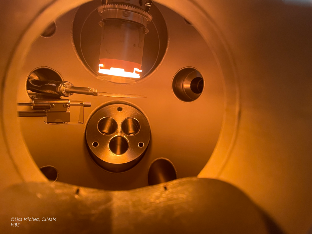 A new molecular beam epitaxy chamber at CINaM - CNRS PEPR